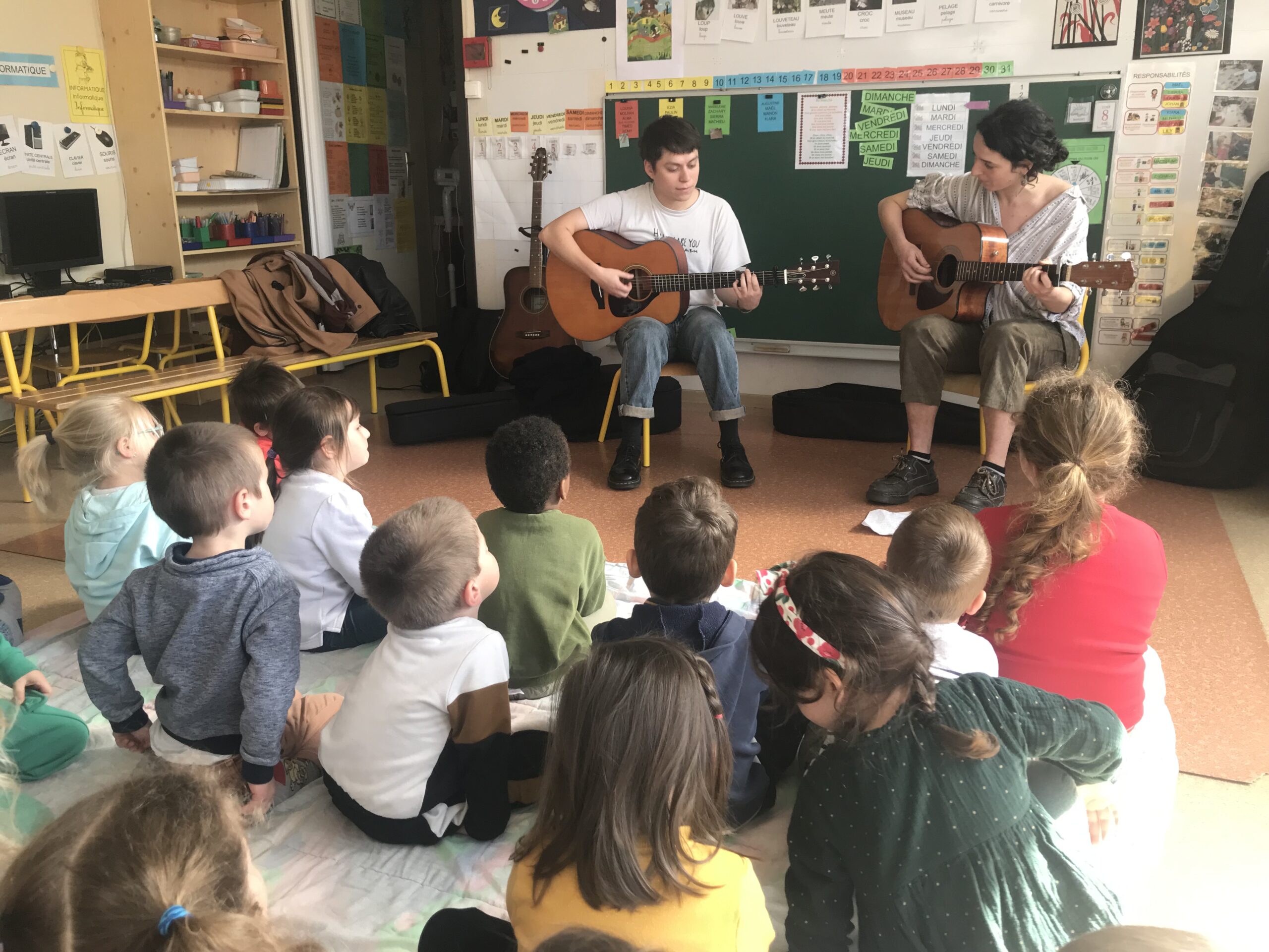 “Un artiste dans ma classe” COMMON INSIGHT (2024) - Figures Libres